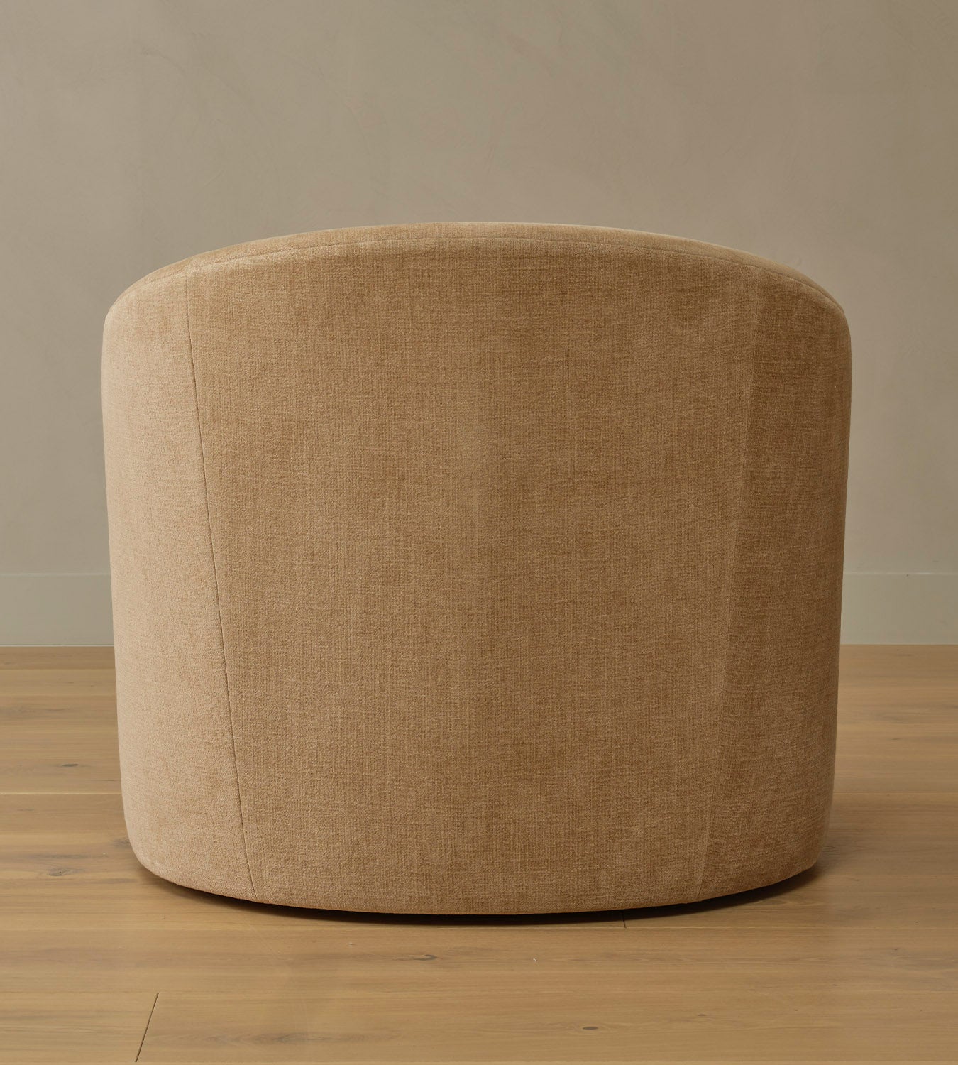 Hugo Swivel Chair - Signature Collection – Kingcome